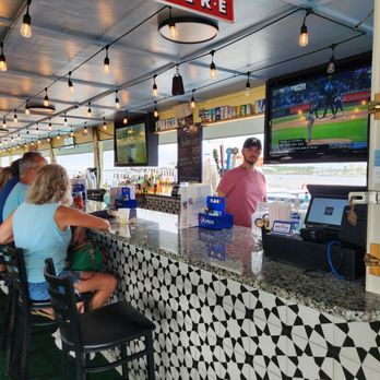 CAPT MAX’S BAR & GRILL - Updated October 2025 - 30 Photos - 5550 North ...