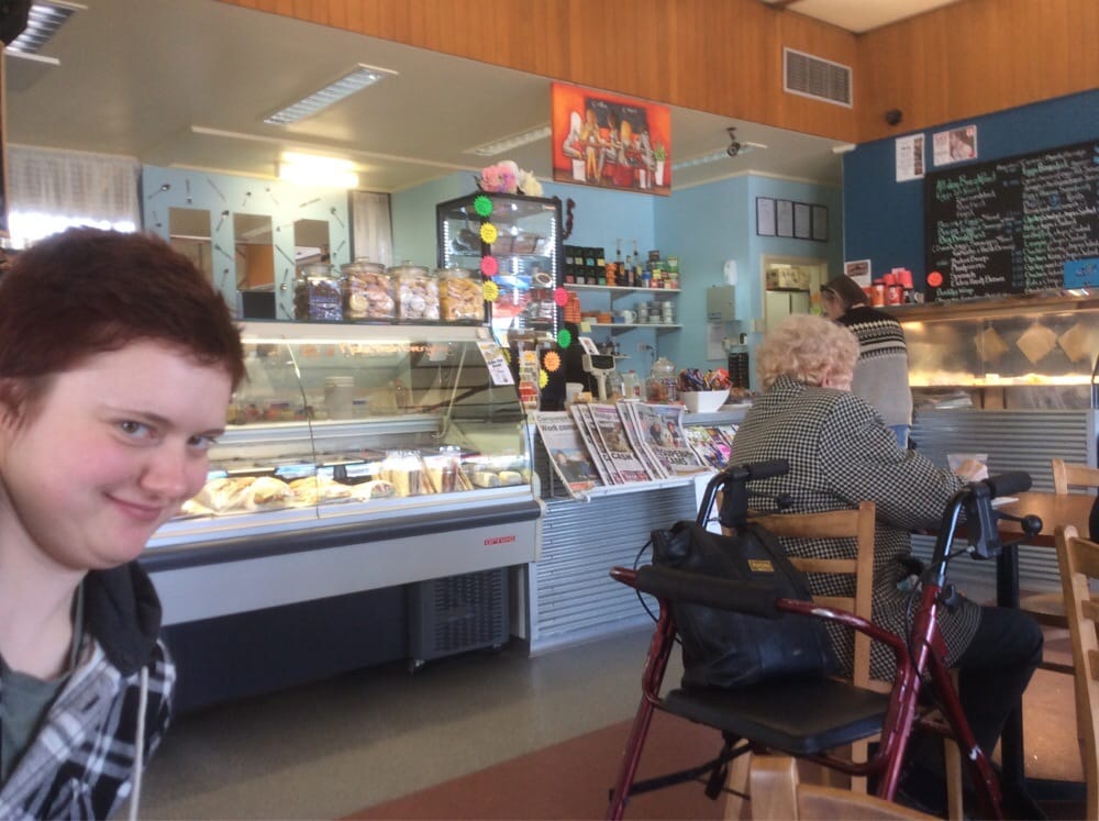 ELMORE OASIS CAFE - Updated March 2025 - 56 Railway Pl, Elmore Victoria ...