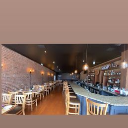 DANNY’S TABLE RESTAURANT AND BAR - Updated July 2025 - 22 Photos - 1113 ...