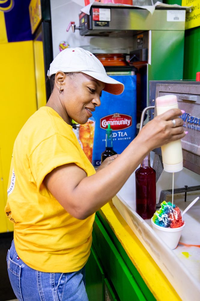 JUST LOAF’N - Updated June 2024 - 122 Photos & 167 Reviews - 371 Blvd ...