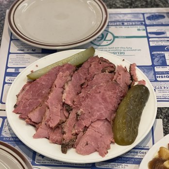 SNOWDON DELI - Updated July 2025 - 232 Photos & 173 Reviews - 5265 ...