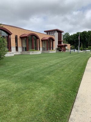 SOUTH HUNTINGTON PUBLIC LIBRARY - Updated May 2026 - 13 Photos - 145 ...