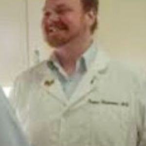 VAHE AKOPIAN, MD - Updated December 2025 - 17 Reviews - 1451 E Chevy ...