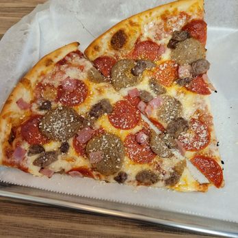 TREVISO PIZZA & GRILL - Updated July 2025 - 13 Photos & 23 Reviews ...