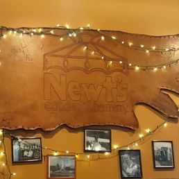 NEWT’S NORTH - Updated August 2025 - 116 Photos & 193 Reviews - 5231 E ...