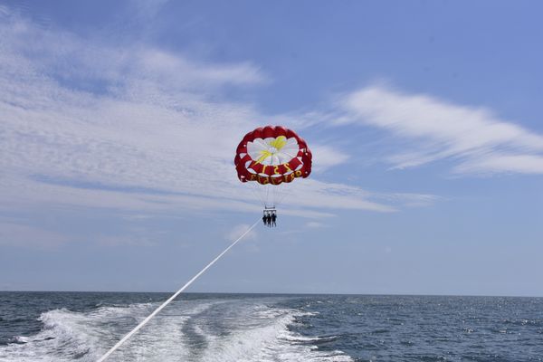 CHUTE EM UP PARASAILING - 36 Photos & 40 Reviews - 27212 Marina Rd ...