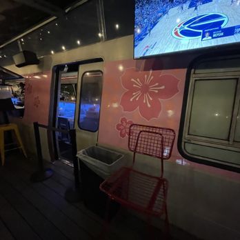 METROBAR DC - Updated June 2024 - 240 Photos & 98 Reviews - 640 Rhode ...