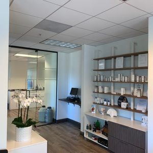 LISA WOOLF, MD - Updated September 2025 - 44 Reviews - 32144 Agoura Rd ...