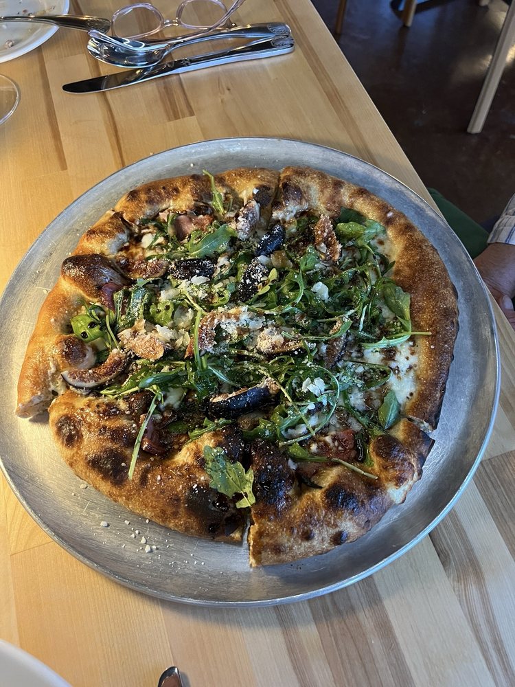 BELLA’S TABLE - Updated September 2024 - 19 Photos & 21 Reviews - 638 W ...