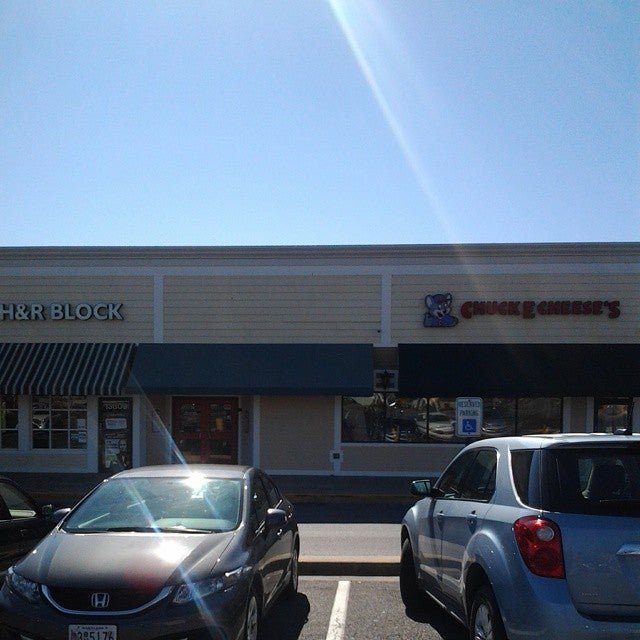 Chuck E Cheeses Closed Pizza 13807 Outlet Dr Silver Spring Md