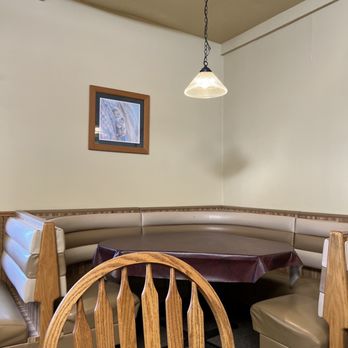 CARRIAGE CROSSING RESTAURANT AND BAKERY - Updated May 2025 - 189 Photos ...