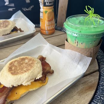 LIL BEAN CAFE - Updated March 2025 - 28 Photos & 30 Reviews - 1000 New ...