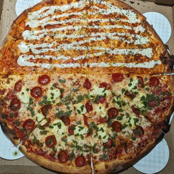 GNARLY GIRL PIZZA - Updated May 2024 - 126 Photos & 116 Reviews - 2302 ...