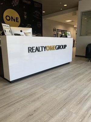 REALTY ONE GROUP - Updated June 2025 - 25 Photos & 21 Reviews - 2831 St ...