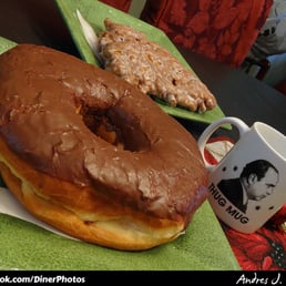 DAT DONUT - Updated December 2025 - 213 Photos & 395 Reviews - 8251 S ...