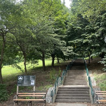 EWEN PARK - Updated July 2025 - 25 Photos - Riverdale And 231st St ...