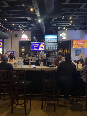 PLAYMAKERS SPORTS BAR AND GRILL - 34 Photos - 55 N Litchfield Rd ...