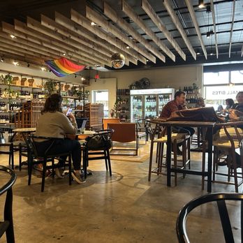 THE VIOLET CROWN WINE BAR & COFFEE SHOP - Updated October 2025 - 91 ...