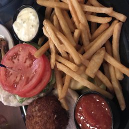 C VIEW INN - Updated December 2025 - 181 Photos & 230 Reviews - 1380 ...