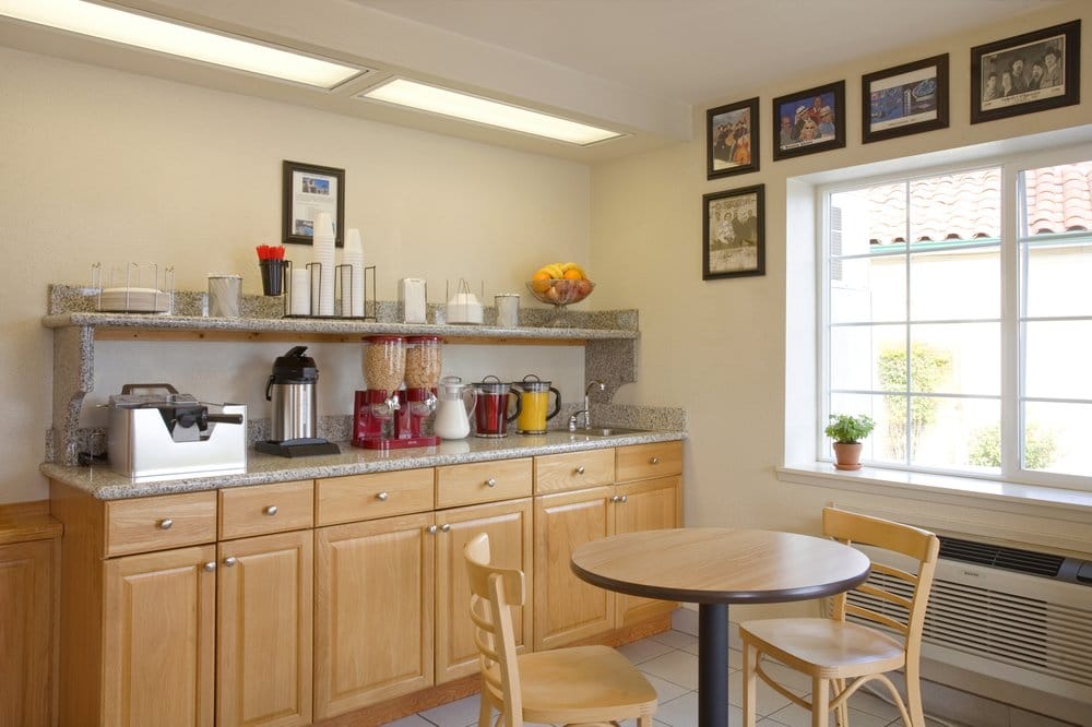 TURLOCK INN - Updated January 2026 - 17 Photos & 38 Reviews - 701 20th ...