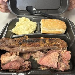 MAW N’ PAW BBQ - Updated September 2025 - 250 Photos & 427 Reviews ...