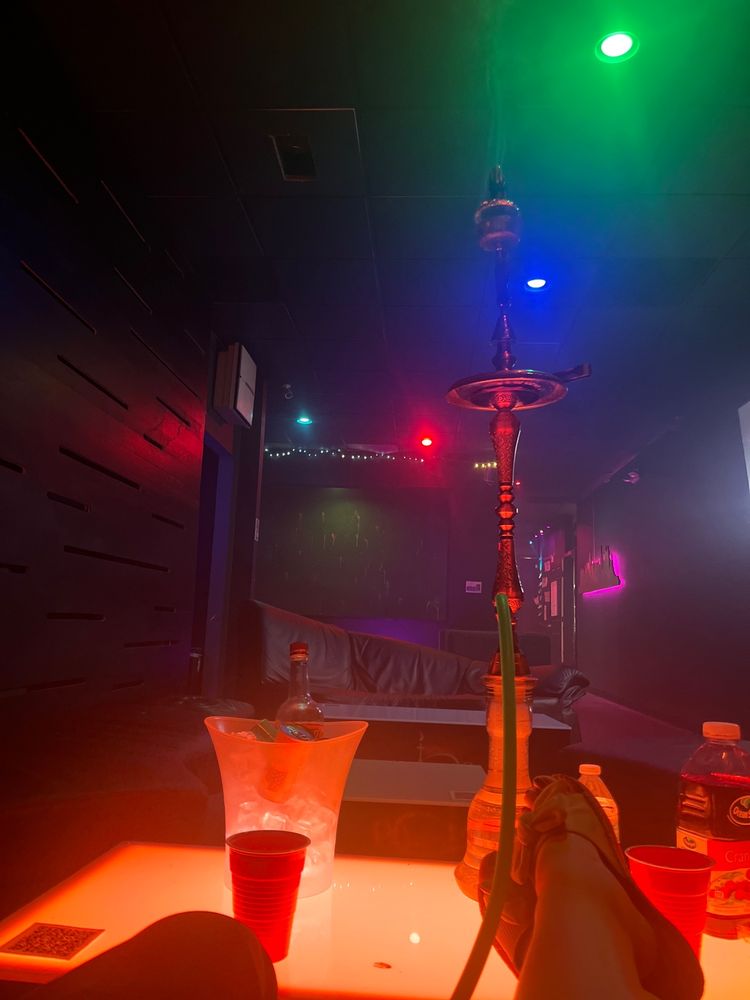 CLOUD 9 HOOKAH LOUNGE - Updated August 2024 - 81 Photos & 34 Reviews - 4419 De Zavala Rd, San ...