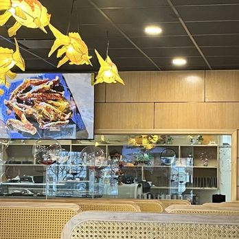 MARU 67 - Updated September 2025 - 104 Photos & 35 Reviews - 320 Center ...