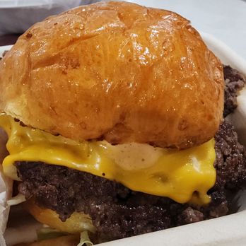 CHEESEBURGER FACTORY - Updated December 2025 - 79 Photos & 40 Reviews ...