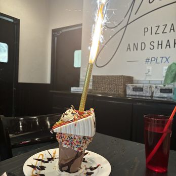 GRACE PIZZA AND SHAKES - Updated June 2024 - 48 Photos & 75 Reviews ...