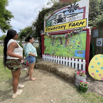 DEWBERRY FARM - Updated December 2025 - 308 Photos & 270 Reviews - 7705 ...