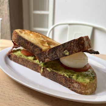 SIMPLE LOAF BAKEHOUSE - Updated January 2025 - 158 Photos & 99 Reviews ...