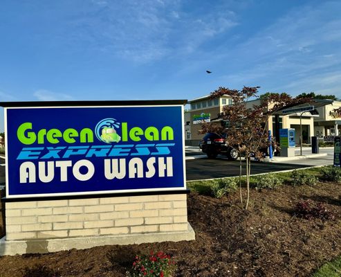 GREEN CLEAN EXPRESS AUTO WASH - Updated December 2025 - 33 Photos ...