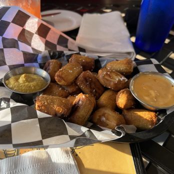 THE TALKING PINT - Updated October 2025 - 143 Photos - 112 Reviews ...