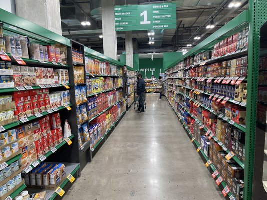 FOOD BASICS - 16 Photos - 22 Poyntz Avenue, Toronto, Ontario - Grocery ...