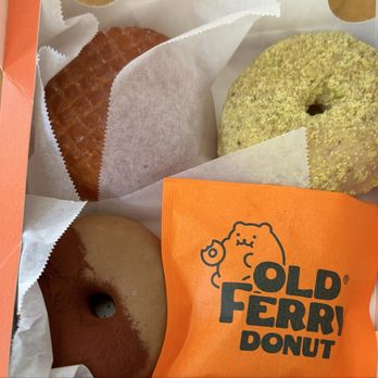 OLD FERRY DONUT - Updated June 2025 - 1141 Photos & 365 Reviews - 6920 ...