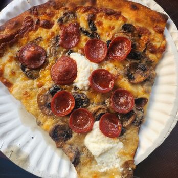 PIZZA DYNAMO - Updated October 2025 - 71 Photos & 24 Reviews - 61B N ...