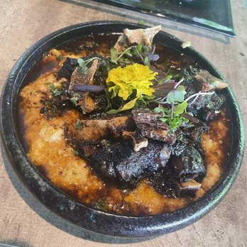 WEEZY’S - Updated September 2024 - 92 Photos & 37 Reviews - 200 Bennett ...