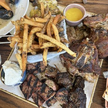 AMYLOS TAVERNA - Updated June 2025 - 1062 Photos & 489 Reviews - 33-19 ...