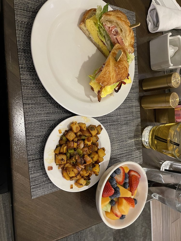 INTERMISSION BAR AND KITCHEN - Updated December 2025 - 19 Photos & 12 ...