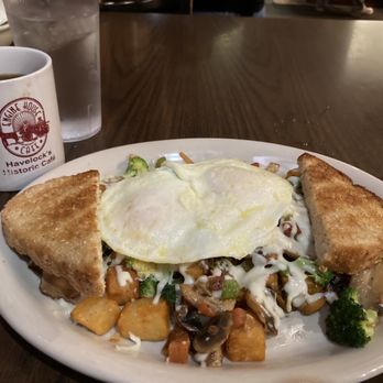 ENGINE HOUSE CAFE - Updated June 2025 - 147 Photos & 241 Reviews - 6028 ...