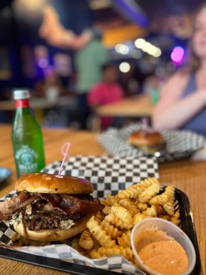 HEFF’S BURGER CLUB - Updated October 2025 - 548 Photos & 163 Reviews ...