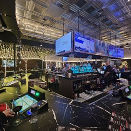 THE RIDGE BAR & GRILL - Updated July 2025 - 273 Photos & 208 Reviews ...