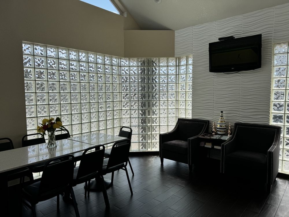 REDWOOD CREEK INN - Updated December 2025 - 30 Photos & 73 Reviews ...