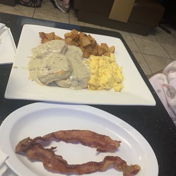 BROS BREAKFAST AND LUNCH - 682 Photos & 680 Reviews - 4335 N Rancho Dr ...