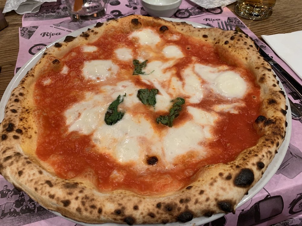 PIZZA RIVA - 90 Photos & 53 Reviews - Schlickgasse 2, Wien, Austria - Yelp