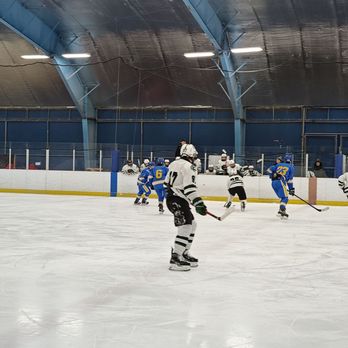 NORTH PARK ICE RINK - Updated December 2025 - 901 Duffy St, Elyria ...