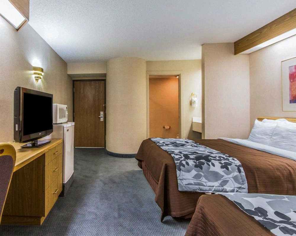 RODEWAY INN - Updated November 2025 - 14 Reviews & 16 Photos - 120 W ...