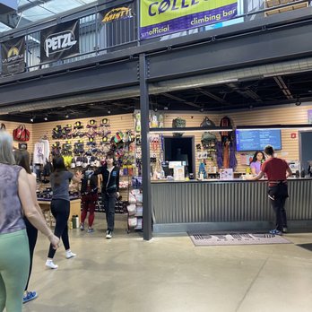 DYNO DETROIT - Updated December 2025 - 23 Photos & 11 Reviews - 3500 ...