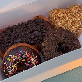 THE DONUTTERY - Updated November 2024 - 5334 Photos & 4981 Reviews ...