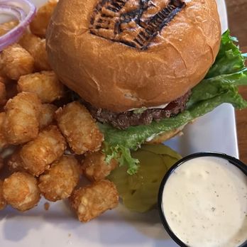 THE HONKYTONK BAR AND RESTAURANT - Updated December 2025 - 28 Photos ...